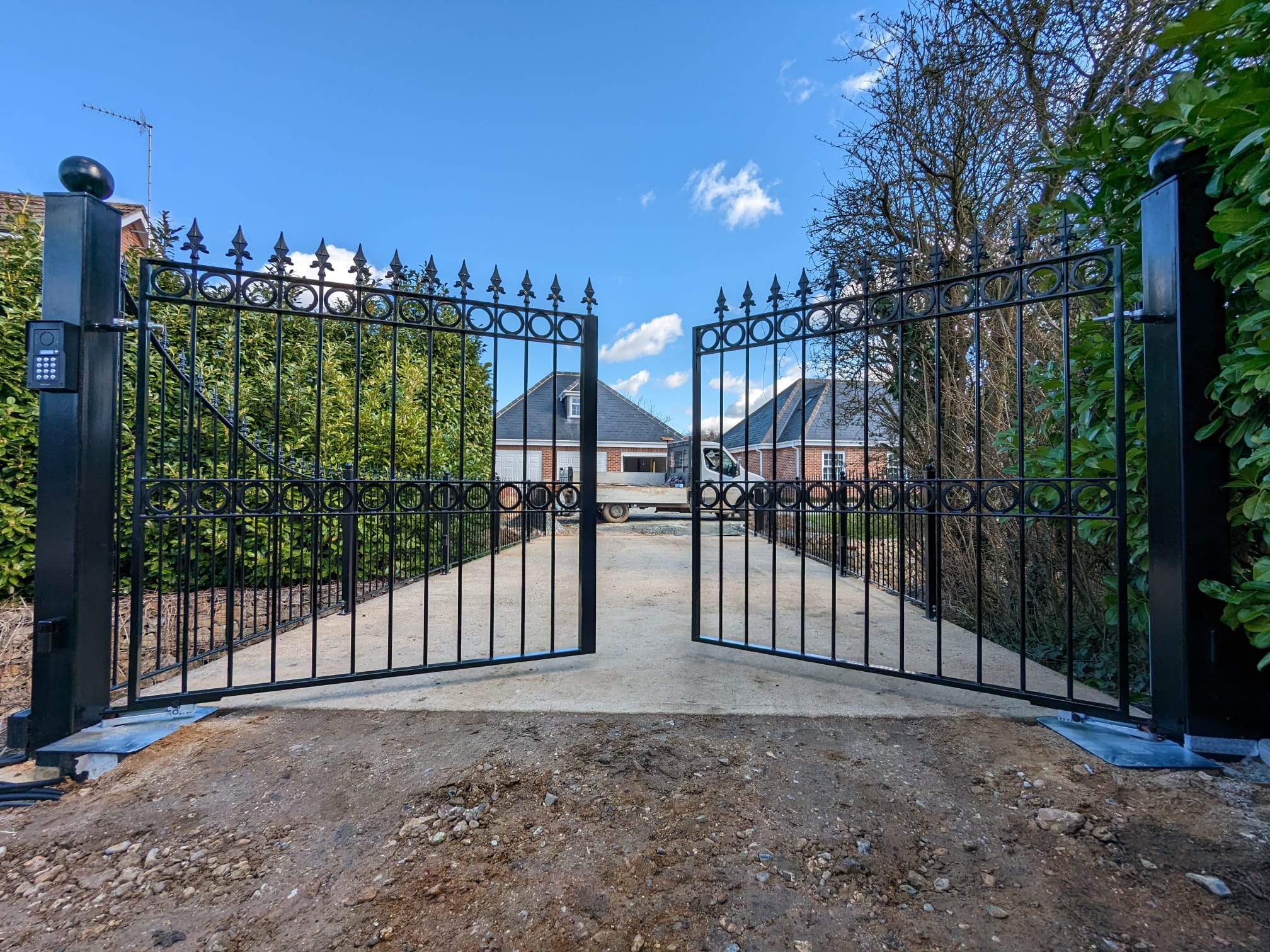 Electric Gates in Cambridgeshire | Made to Measure Gates